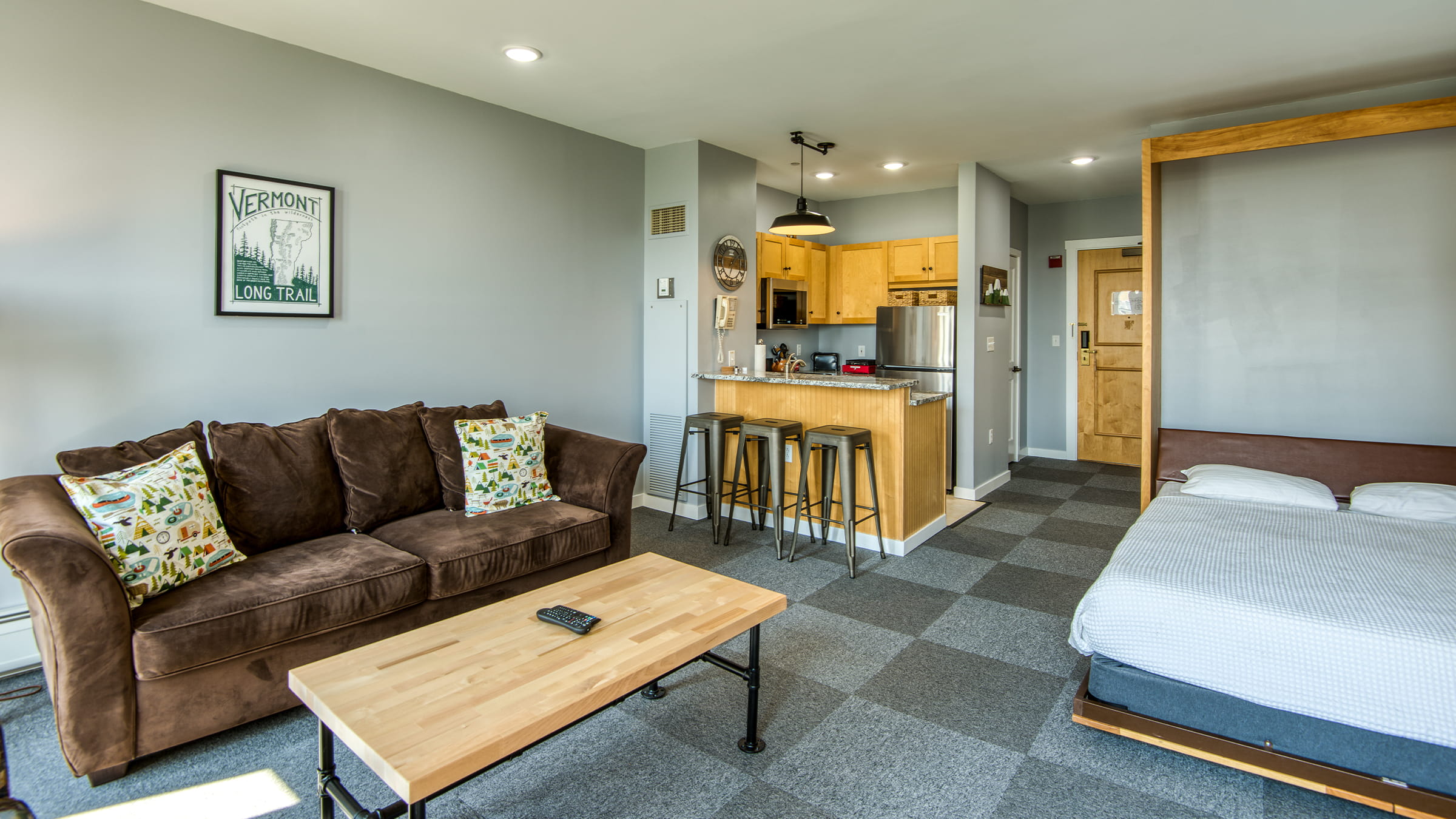 Hotels & Vacation Rentals | Long Trail House | Stratton Resort