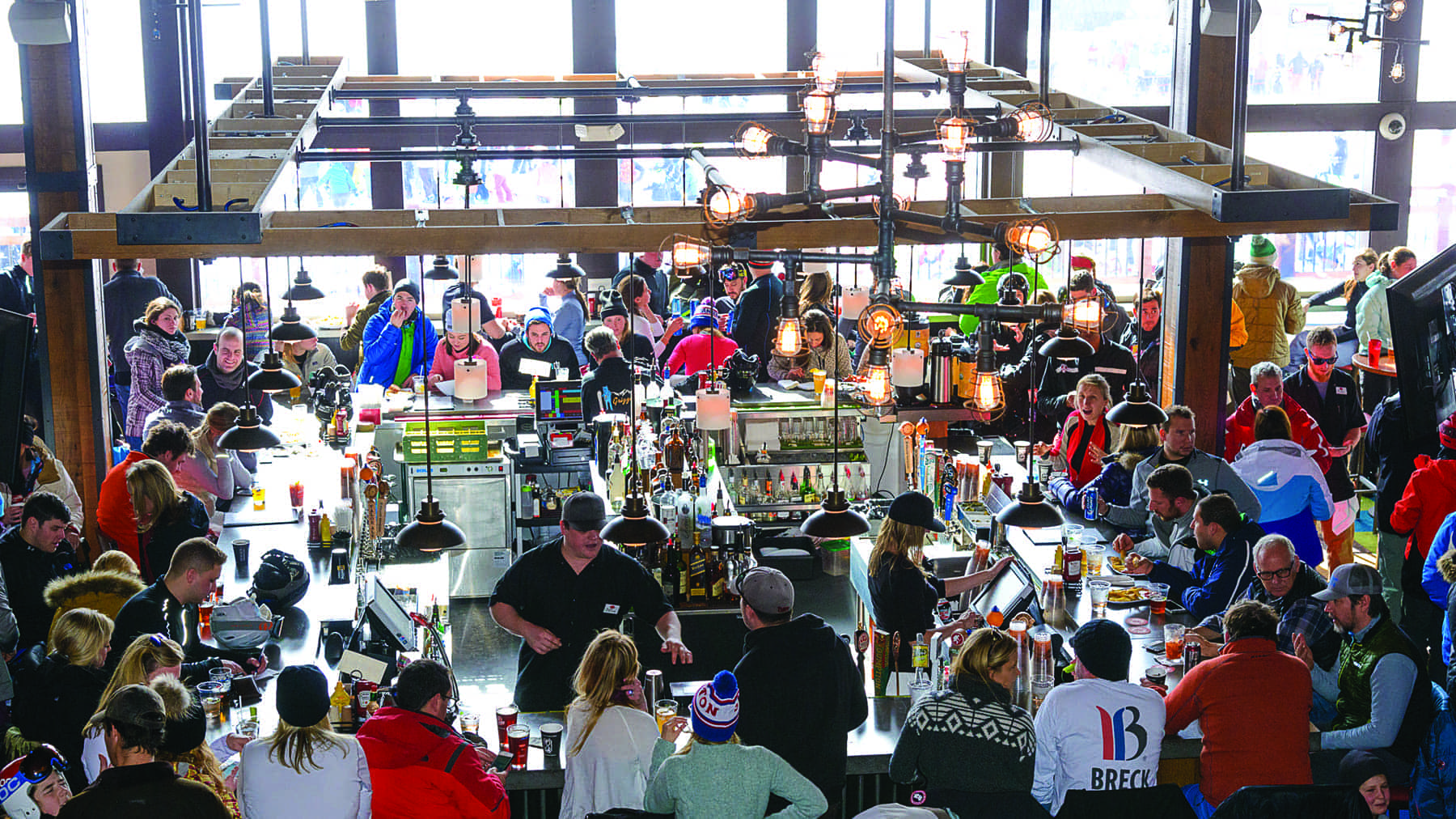 Grizzly's at the Base Lodge | Stratton Village Vermont