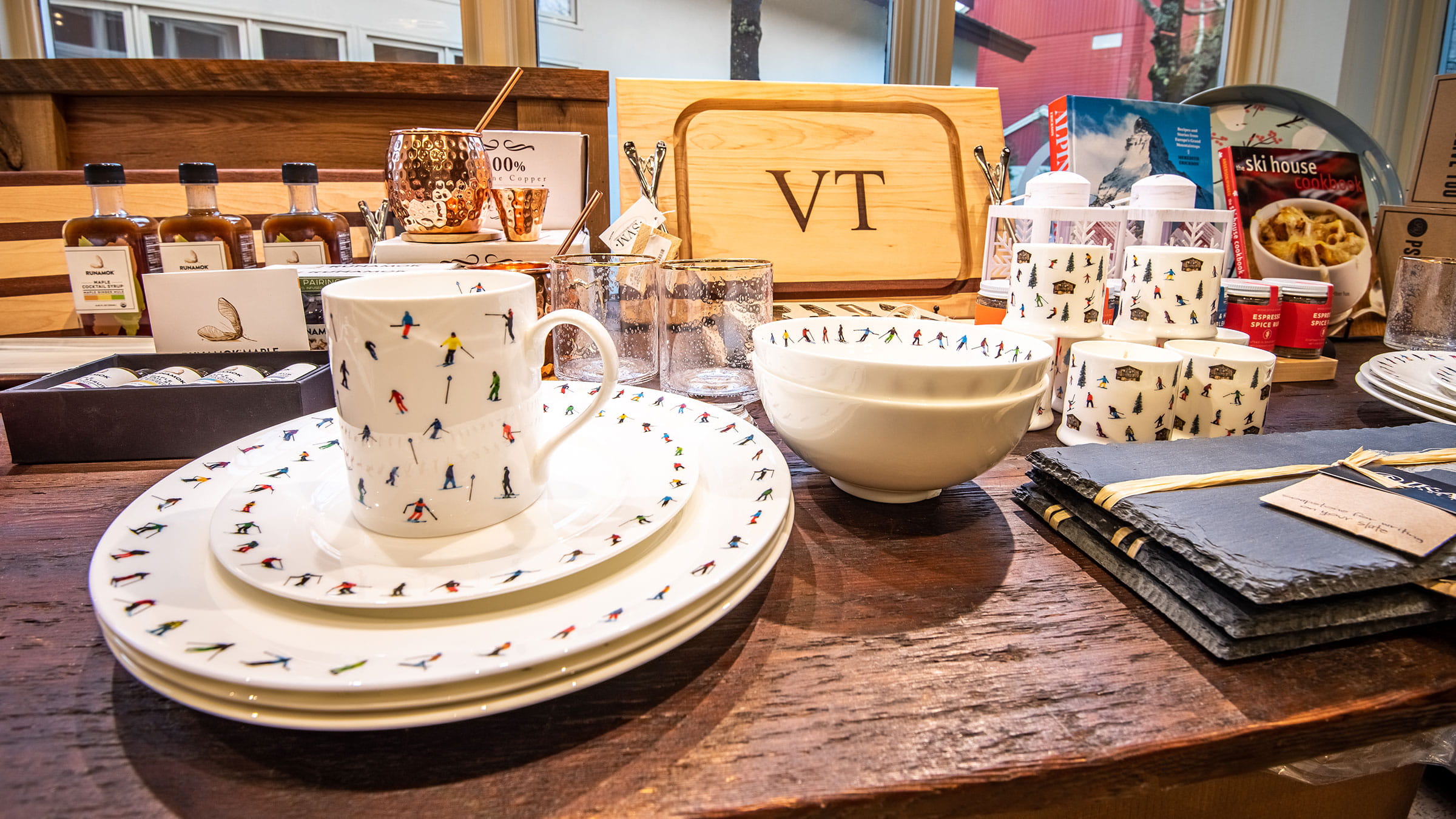 The Dashing Bear Boutique | Stratton Mountain Resort