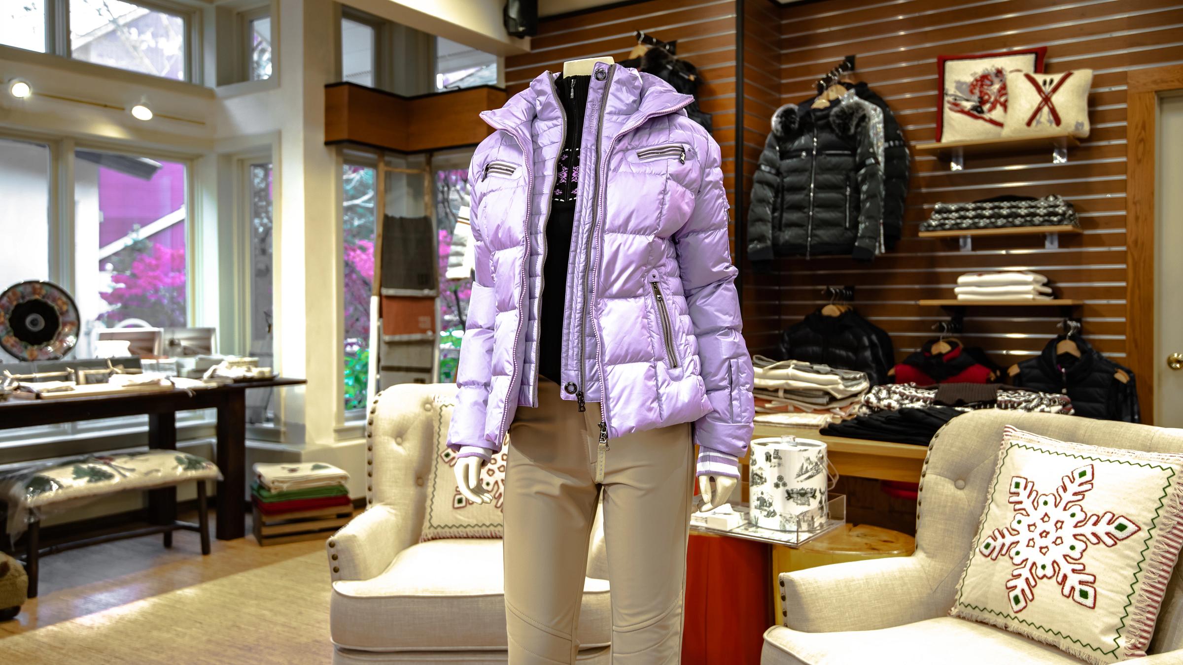 The Dashing Bear Boutique | Stratton Mountain Resort