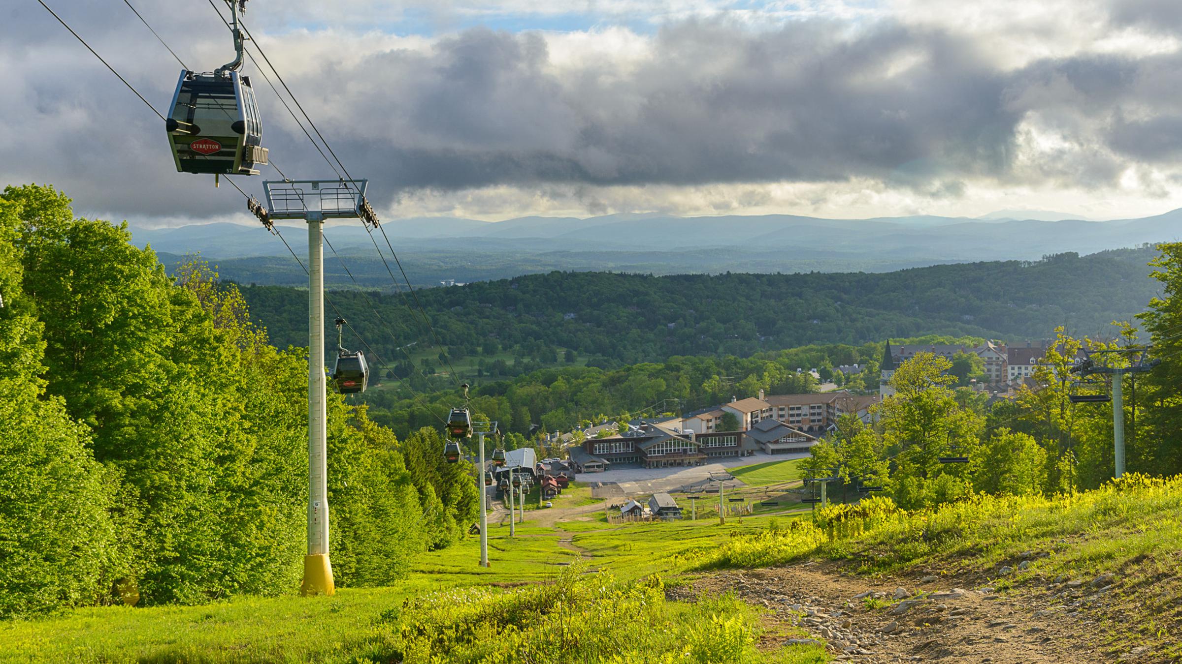 LIVE Stratton Mountain Resort Webcams & Weather